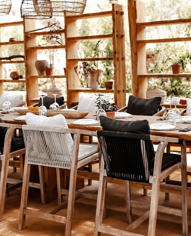 Almaza Bay › Go Batroun